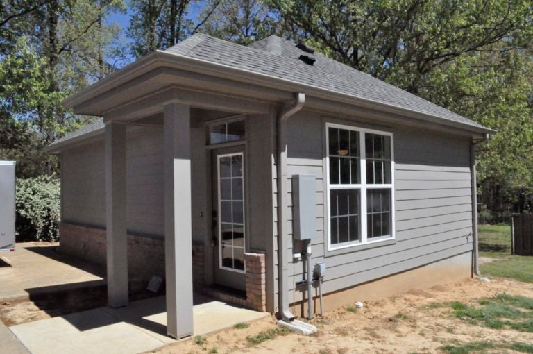 592 Sq. Ft. Hummingbird Cottage for Retirement