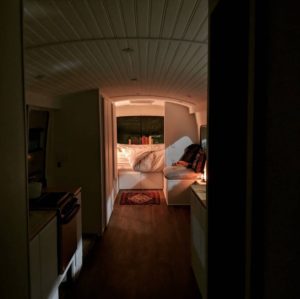 Woman Buys Old Greyhound Bus on eBay for $7k and Spends 3 Years ...