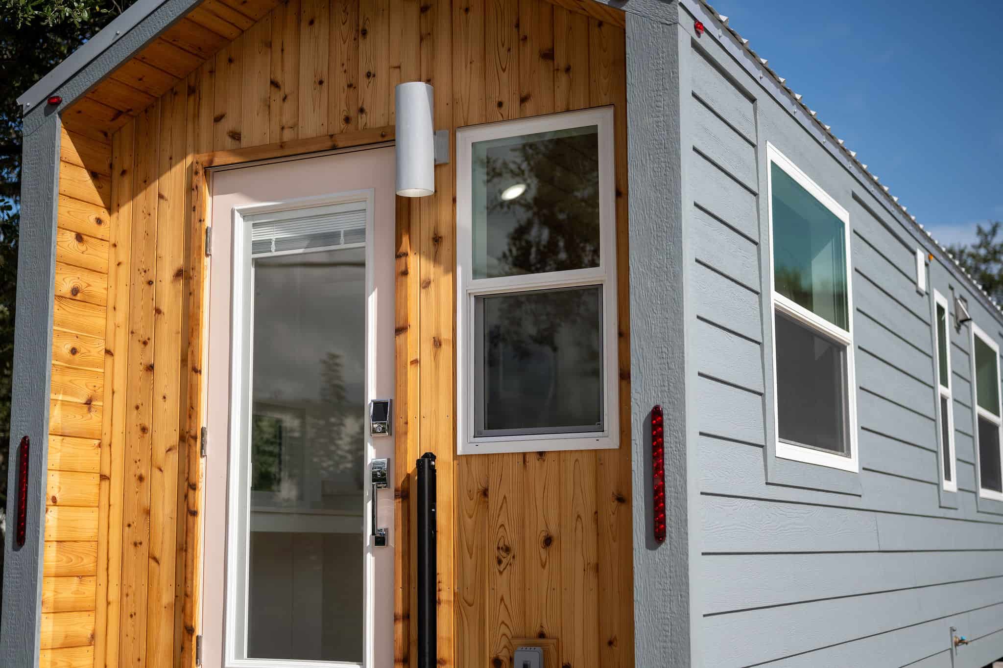 Beautiful Ready-Made Jojo Bean 24′ Movable Roots Tiny Home