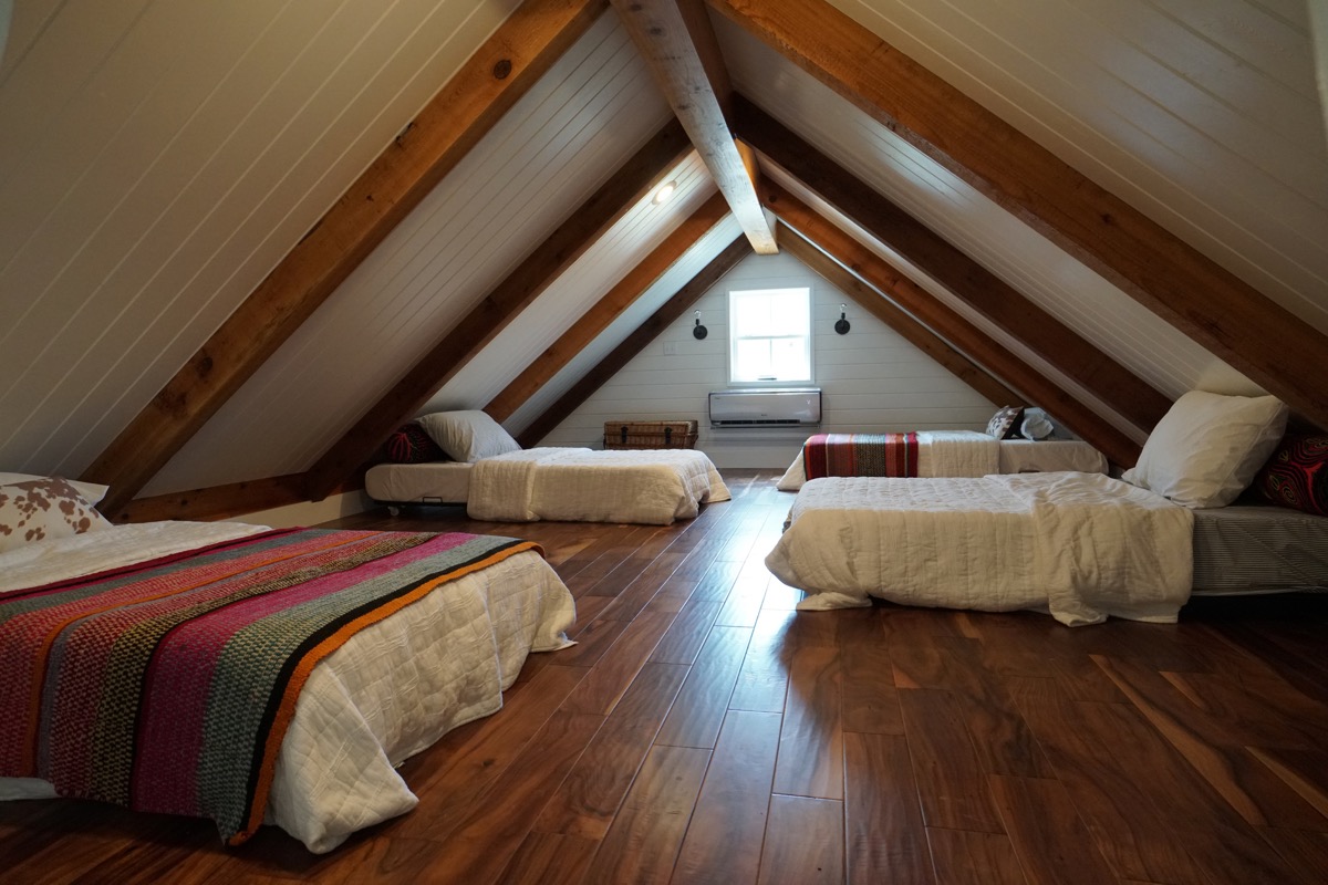Kanga Tiny House and Cottage Combo