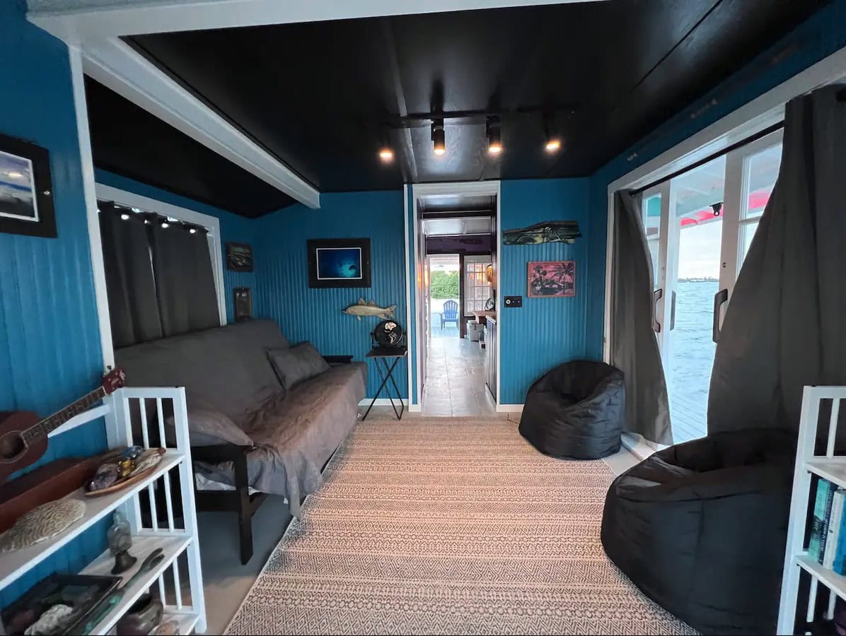 Key West Outpost Houseboat: Floating Florida Cottage