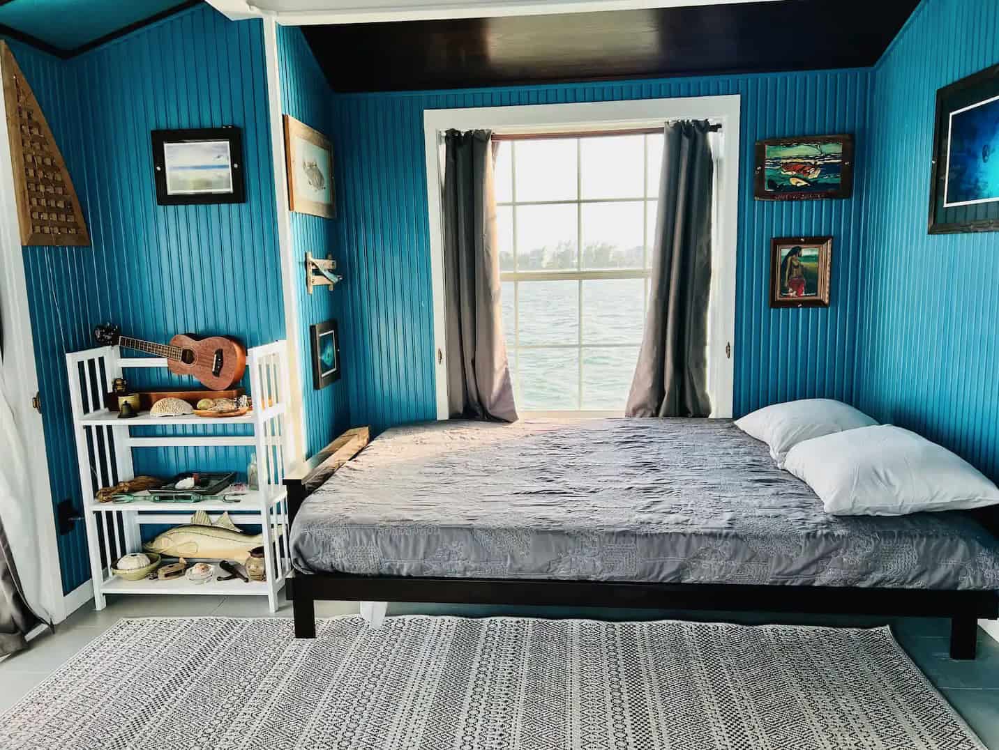 Key West Outpost Houseboat: Floating Florida Cottage