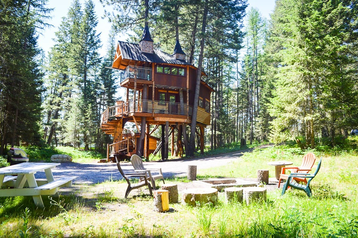 500 sq. ft. Meadowlark Treehouse on 5 Acres