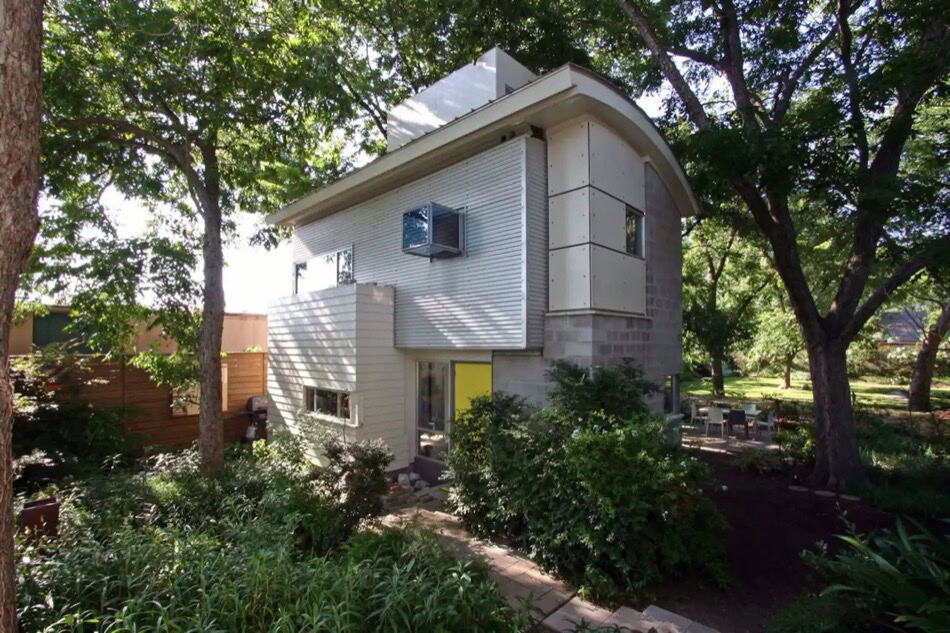 Creative & Modern Small House in Houston, Texas