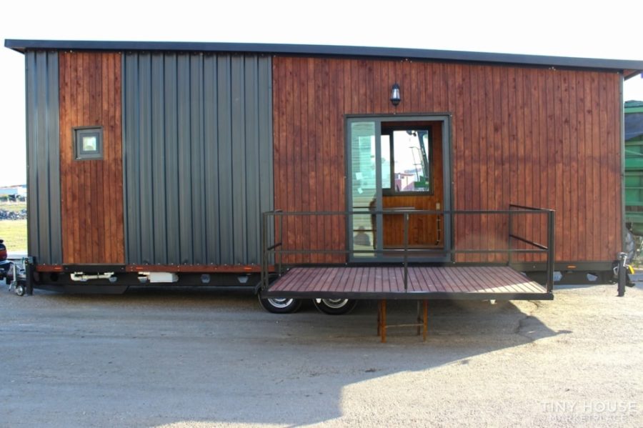Moovinn Tiny House With Four Bunk Beds!