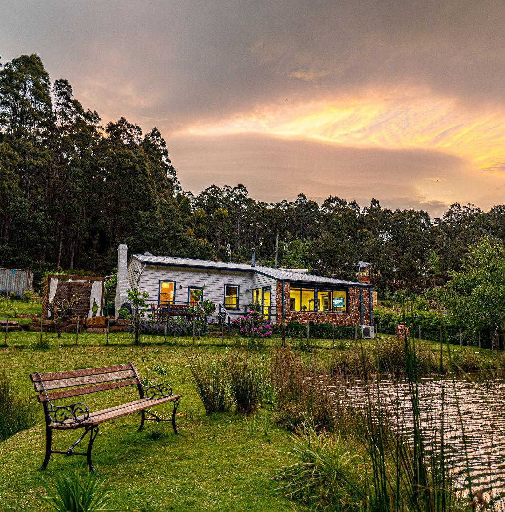 Renovated 100-Year-Old Naivasha Cottage, Australia