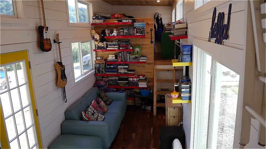 Family of 5 Move Into 365-square-foot TINY HOUSE