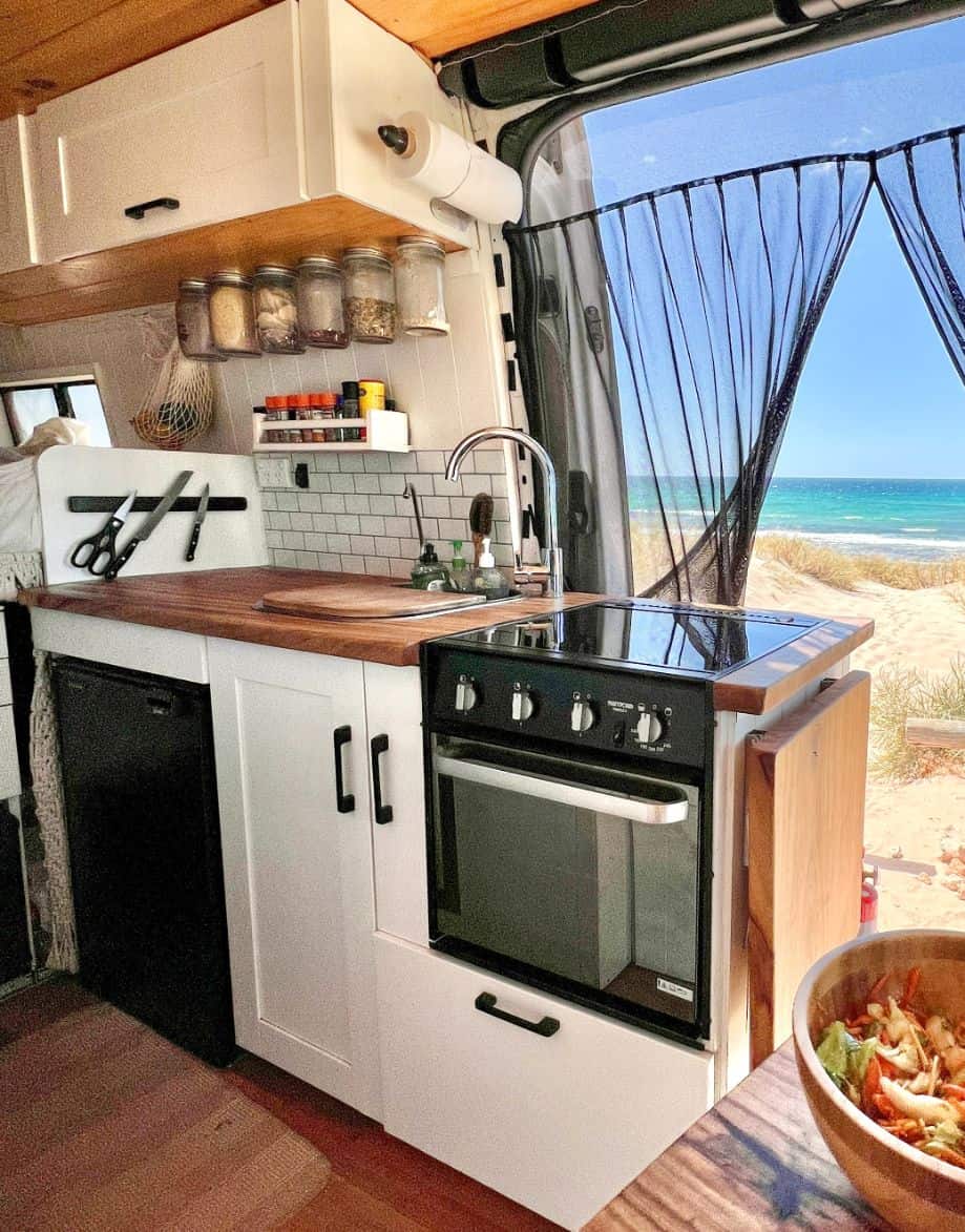 Nigel & Sue’s Van Conversion: Exploring Australia