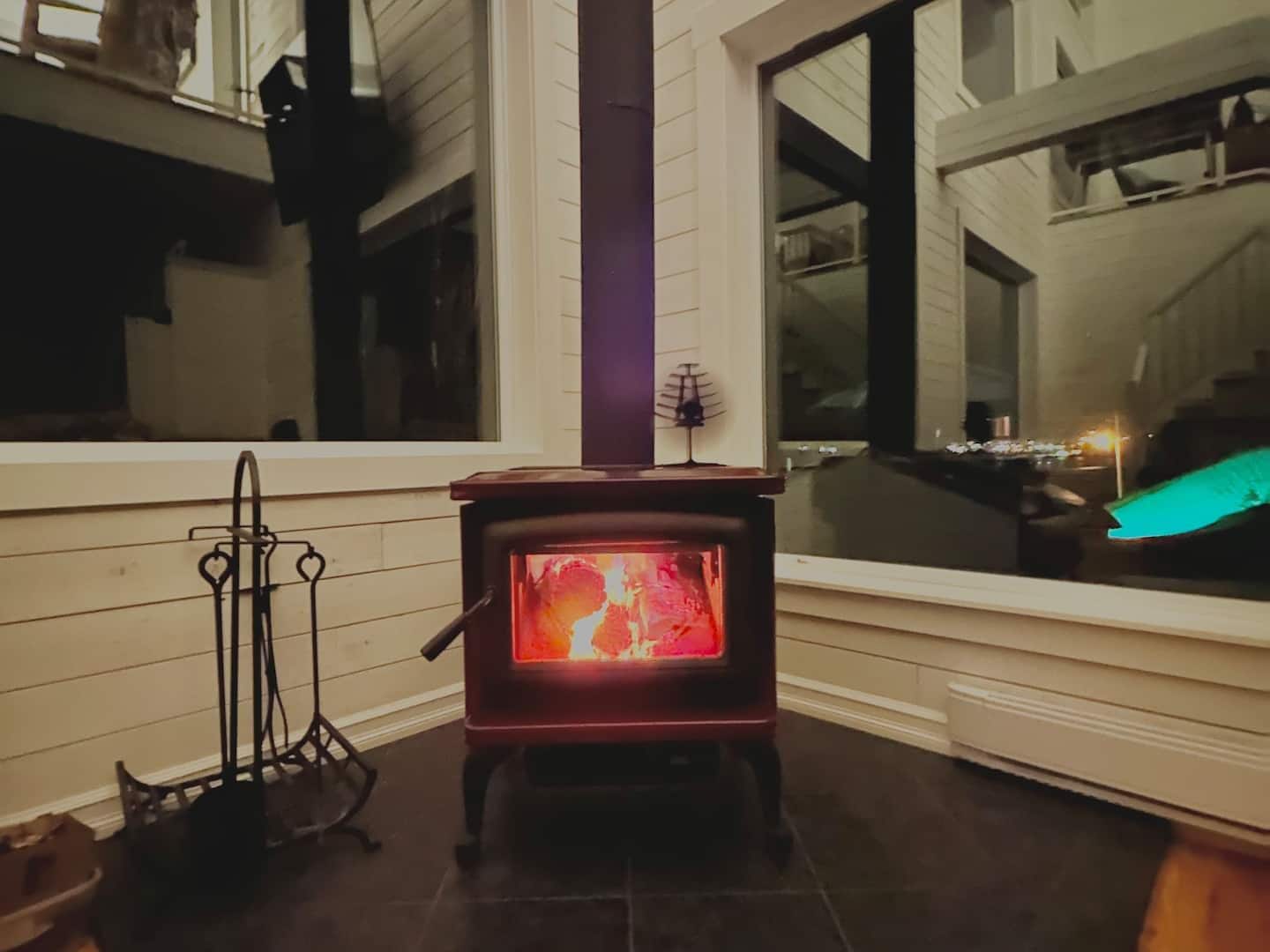 Nora’s Nook at Norris Point: Magical Cabin