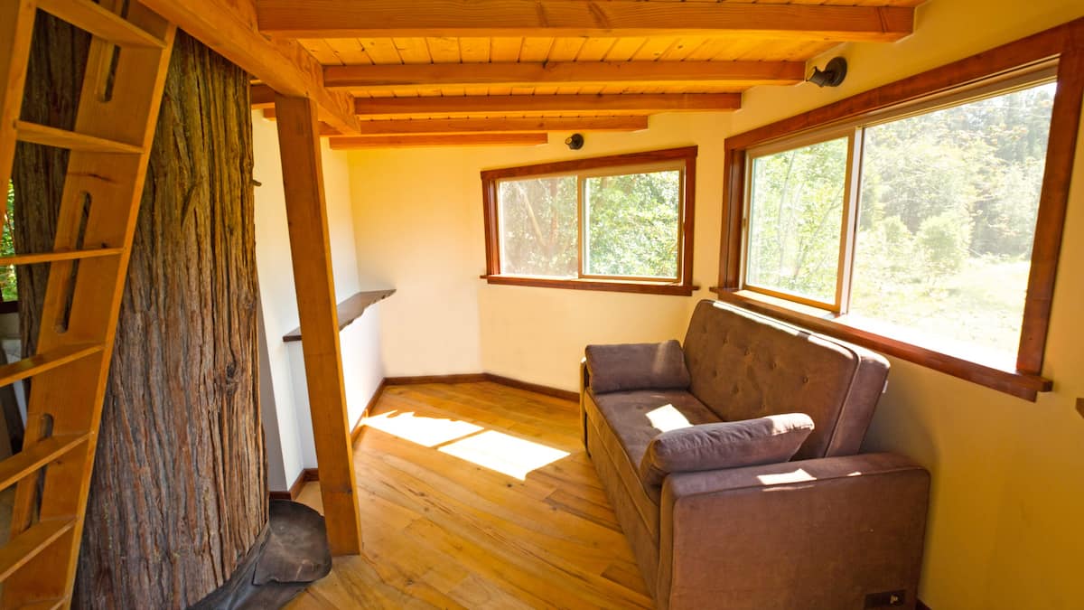 Octagonal Treehouse 6