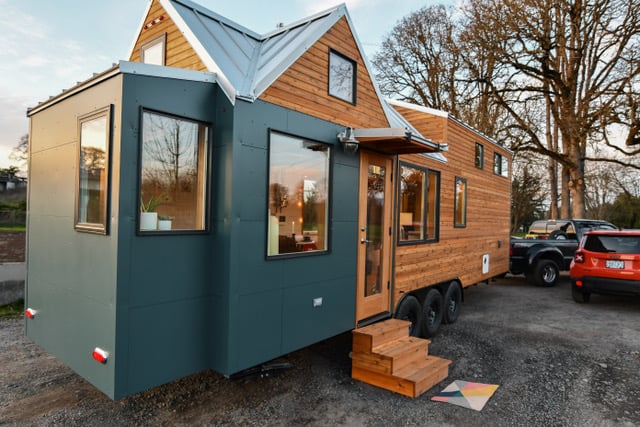 28ft Urban Tiny House with 3ft Nook Bump-out And Elevator Bed!