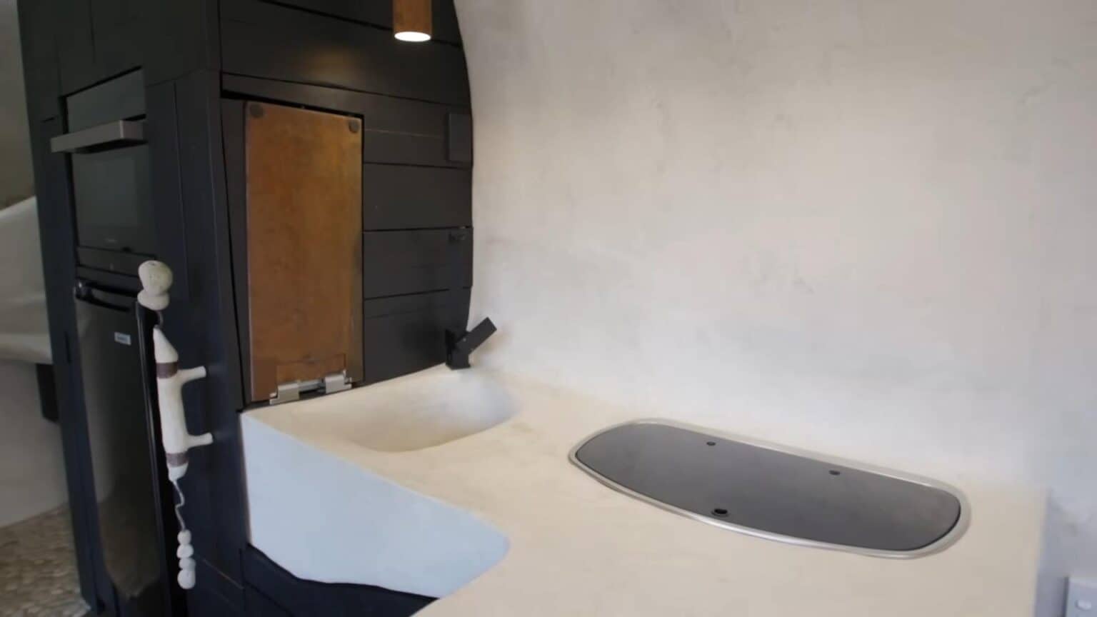 Built from Straw and Pumice: A One-of-a-Kind Tiny Home in New Zealand