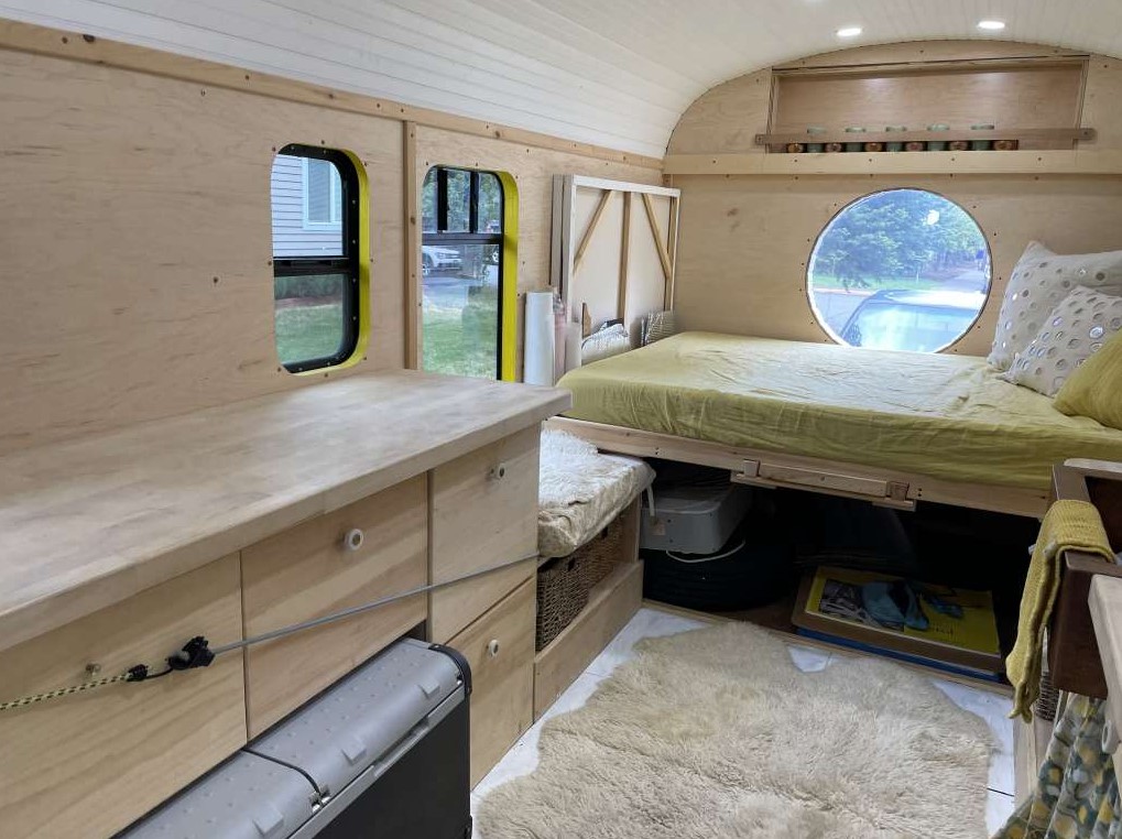 Short School Bus With Raised Roof