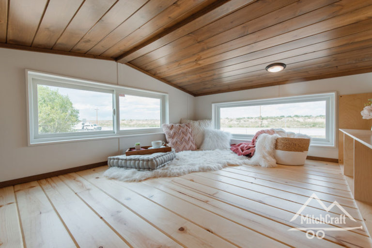 Rebecca’s 10×30 THOW with Standing Room Loft
