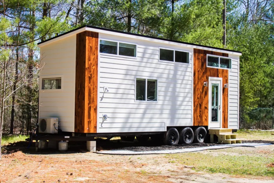 River Resort Tiny House that Sleeps 6!