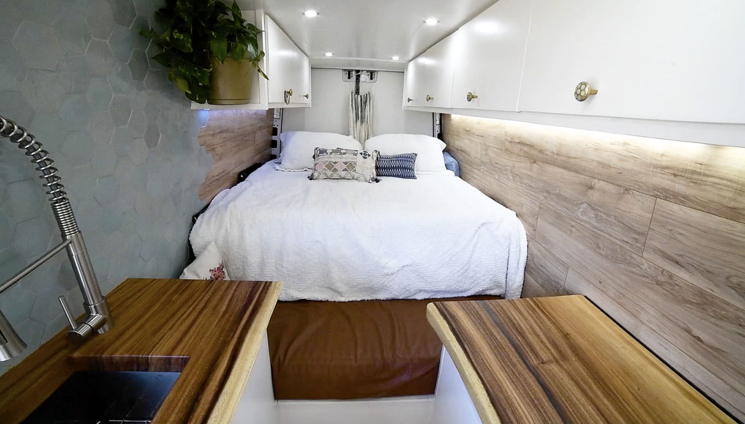 Most Luxurious Van Ever? Couple Works & Travels in 2017 Sprinter