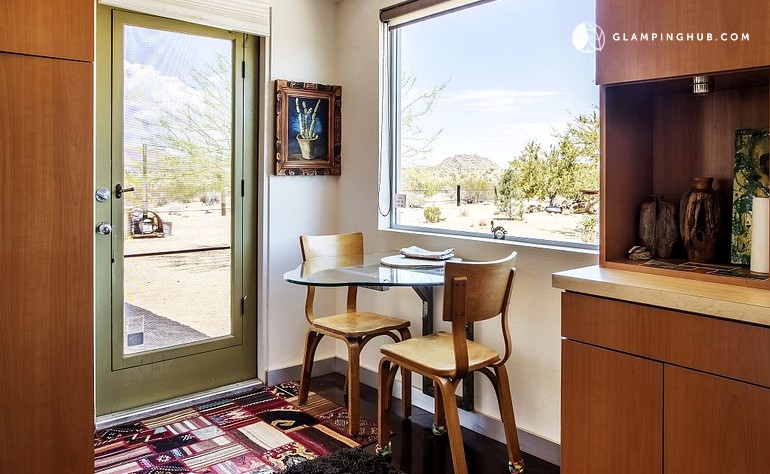 Zen Desert Cabin with Trails to Joshua Tree National Park