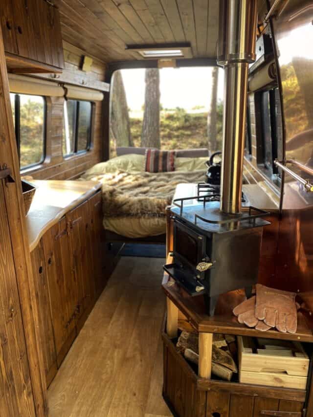 Splinter: The Cabin-Inspired Campervan