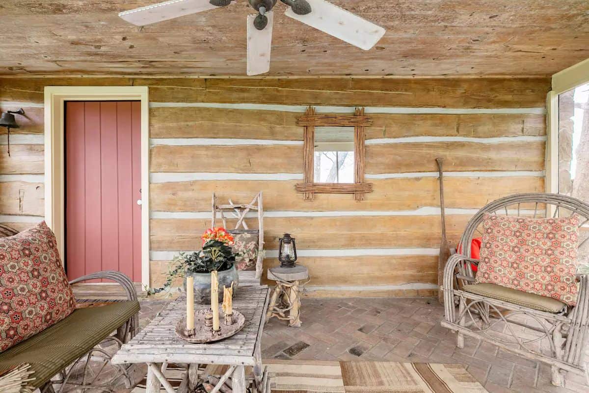 Renovated Kentucky Log Cabin on Stoner Creek