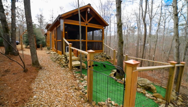 The Hermitage: Log Cabin Park Model In the Woods