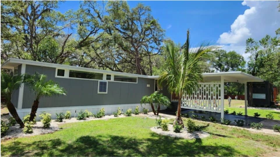 564 sq. ft. Mid-Century Home in Tampa, Florida Tiny House Community