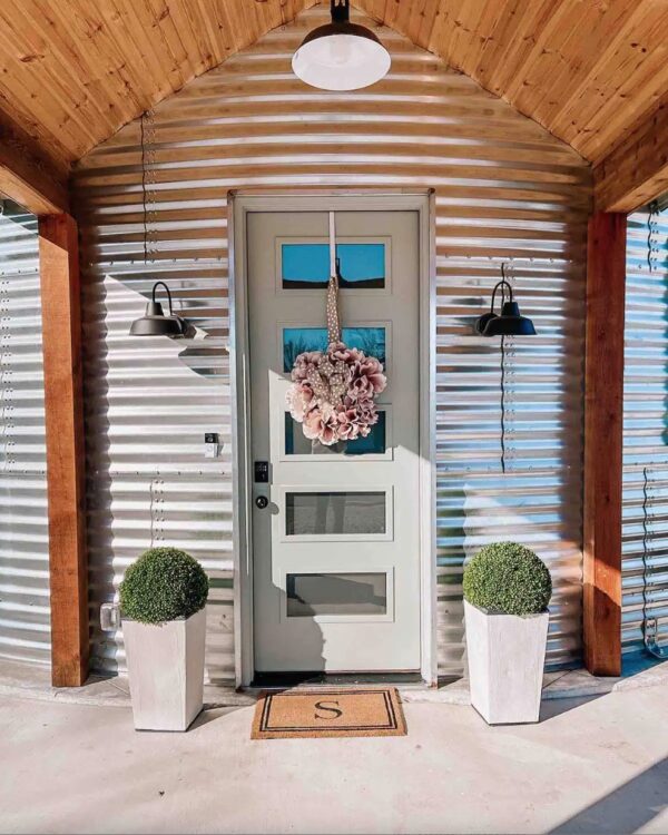 Silo Cottage Conversion: A 3-Bedroom Home at Lake Tenkiller