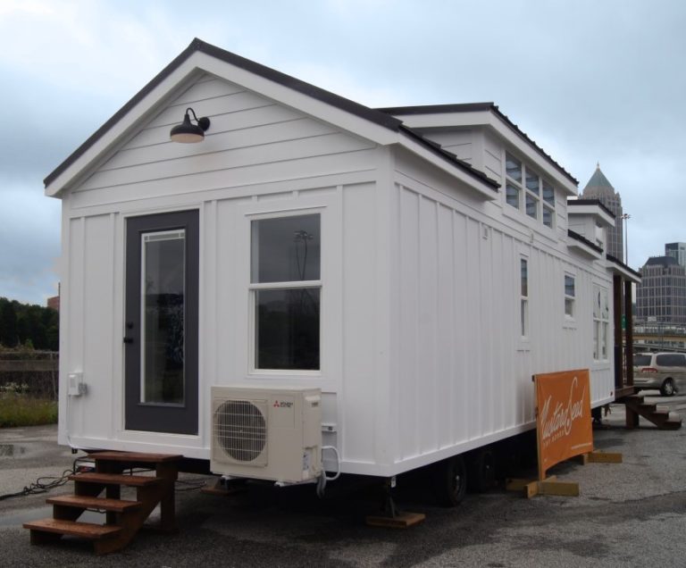 The Zion Park Model Tiny House by Mustard Seed Tiny Homes; A Spacious ...