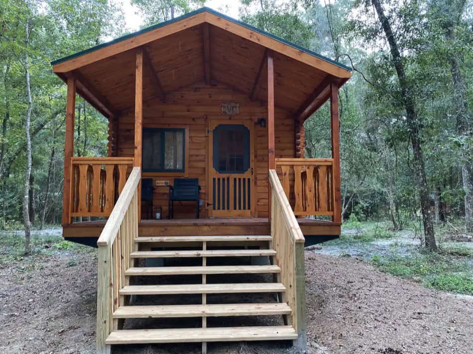 Tiny Log Cabin in Fort White, Florida