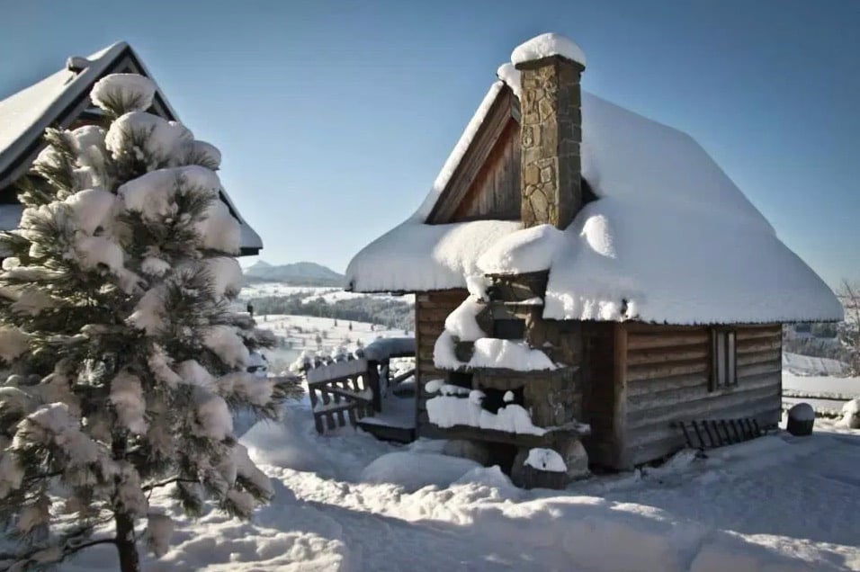 Tiny Log Cabin in Poland