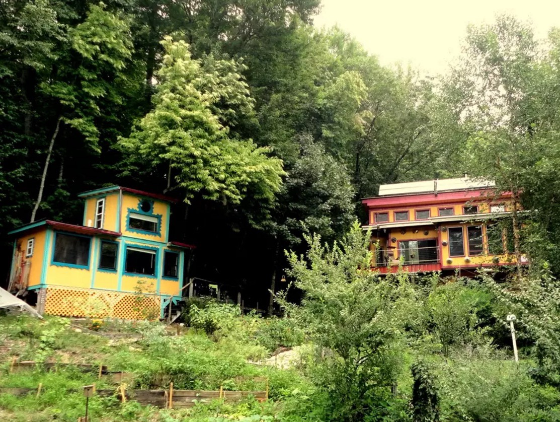 Tiny Treehouse Cottage in the Woods