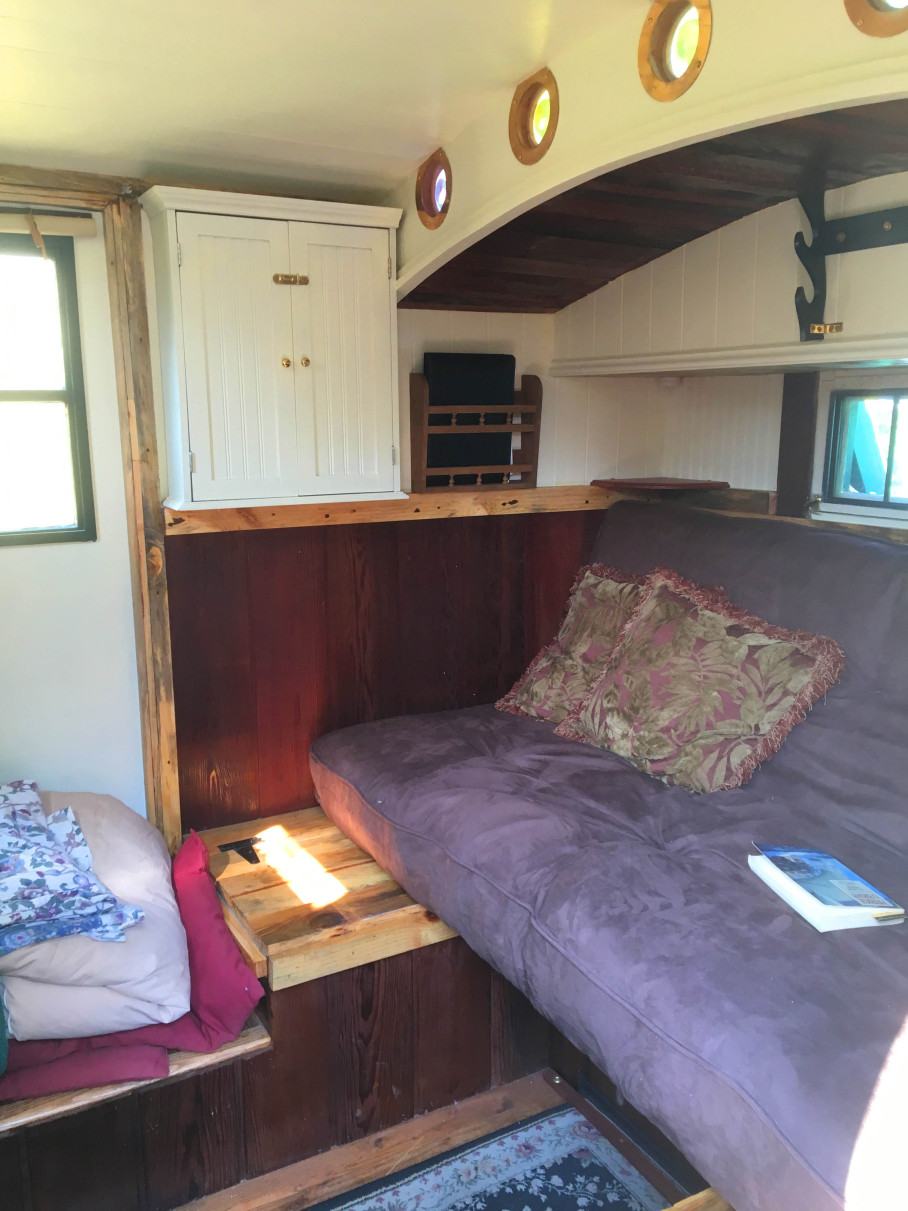 Tony’s Amazing Old-Fashioned Trailer Coach Tiny House