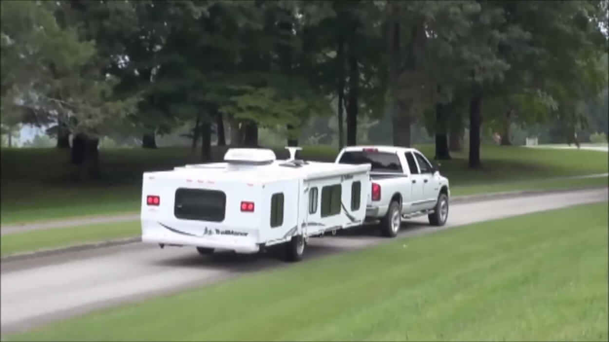TrailManor Camper: Expanding Travel Trailer