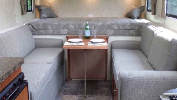 TrailManor Camper: Expanding Travel Trailer