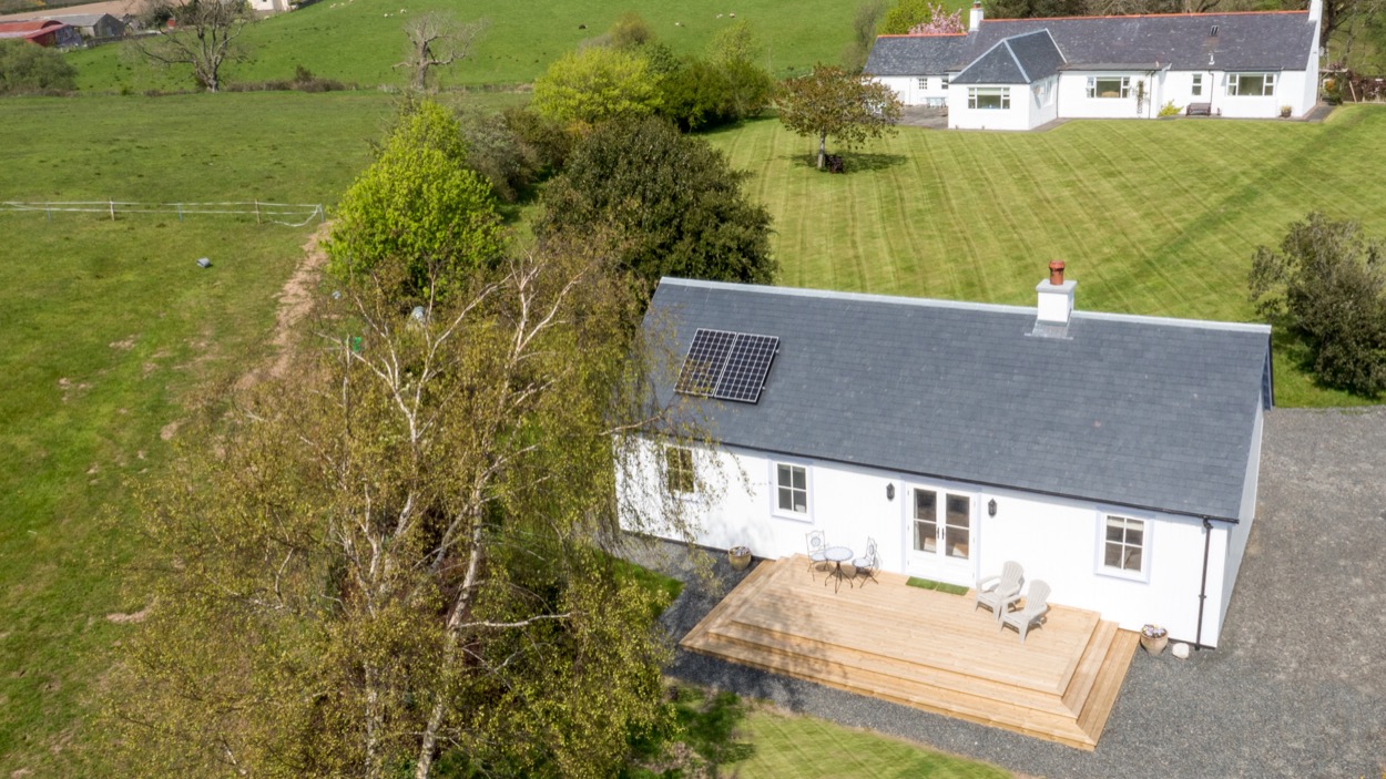 Two Bedroom Wee House Cottage Built on a Farm in Scotland