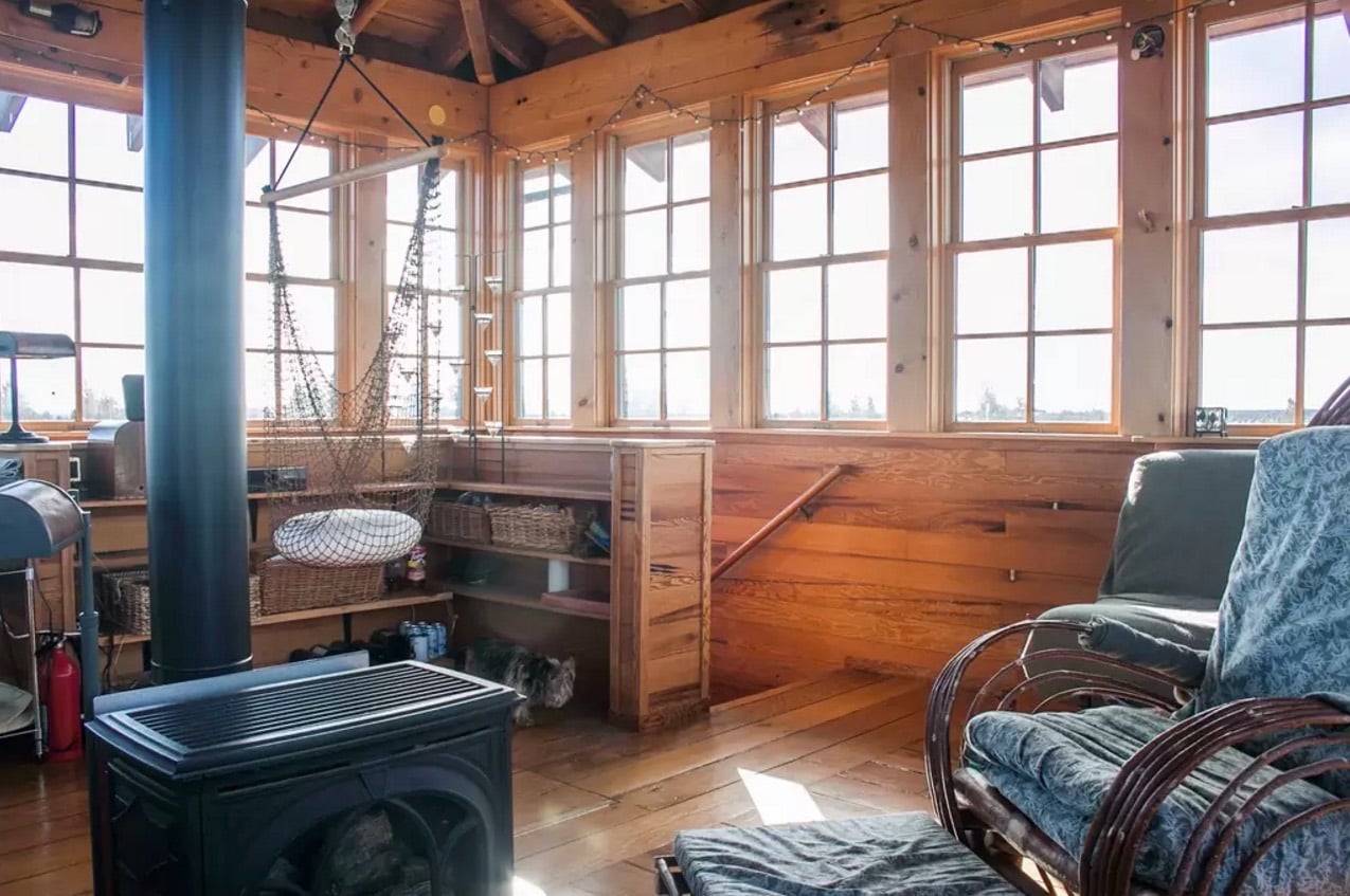 Watch Tower Cabin in Terebonne
