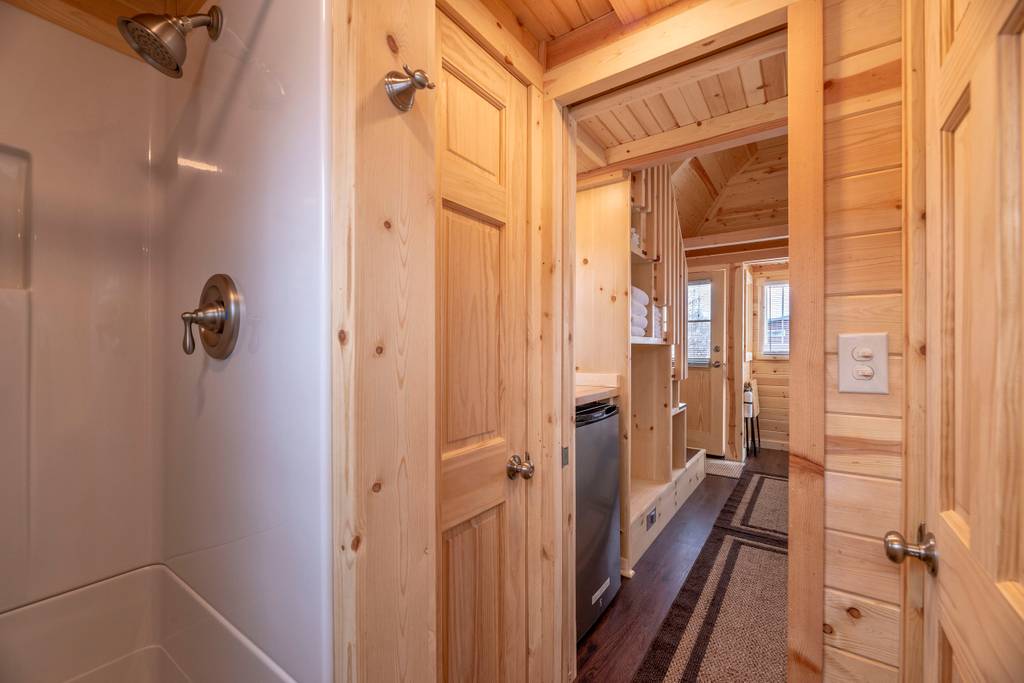 Whispering Aspen Tiny House Mountain Getaway