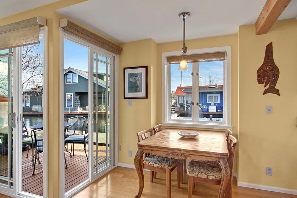 960 Sq. Ft. Floating Cottage in Portage Bay