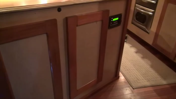 Family of 9 Living in a Bus Conversion