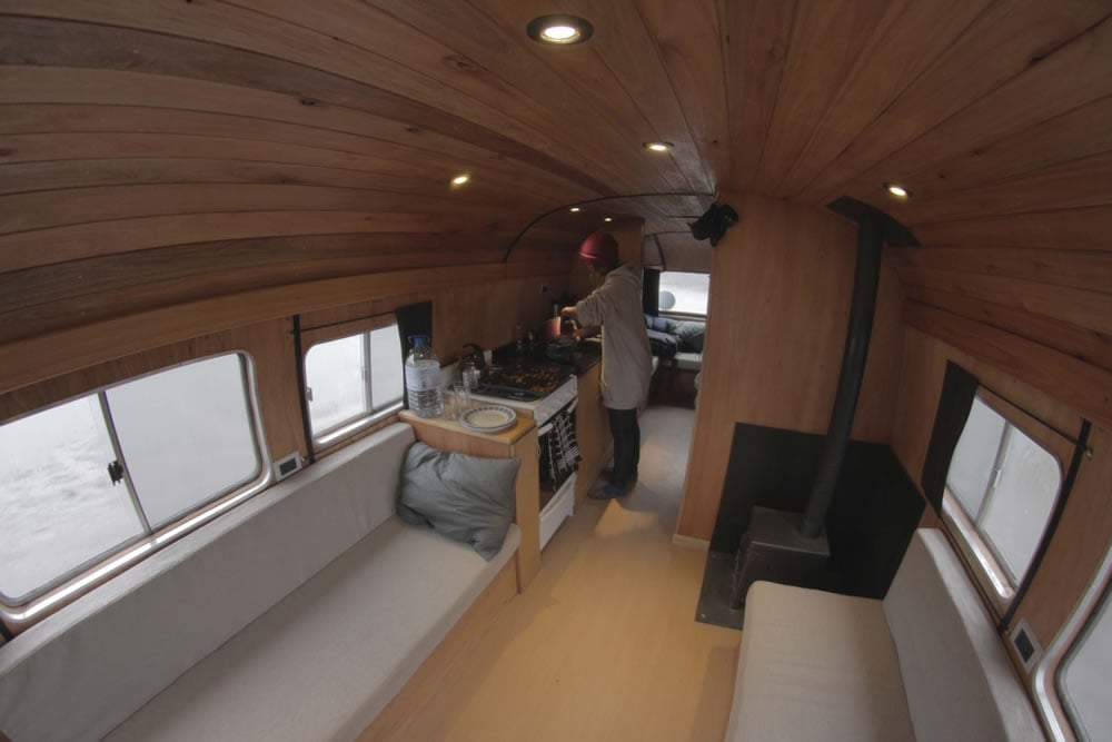 Off Grid Bus Motorhome to Take Your Vacation on the Road