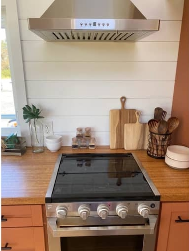 Gorgeous 30x10 Leola Tiny Home w/ Cozy Living Room