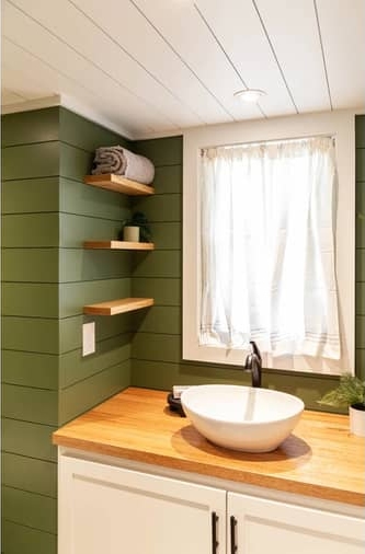 Gorgeous 30x10 Leola Tiny Home w/ Cozy Living Room