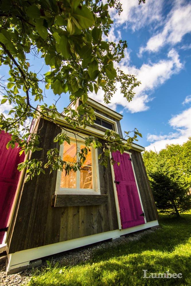Lumbec Tiny Houses in Gatineau, Quebec