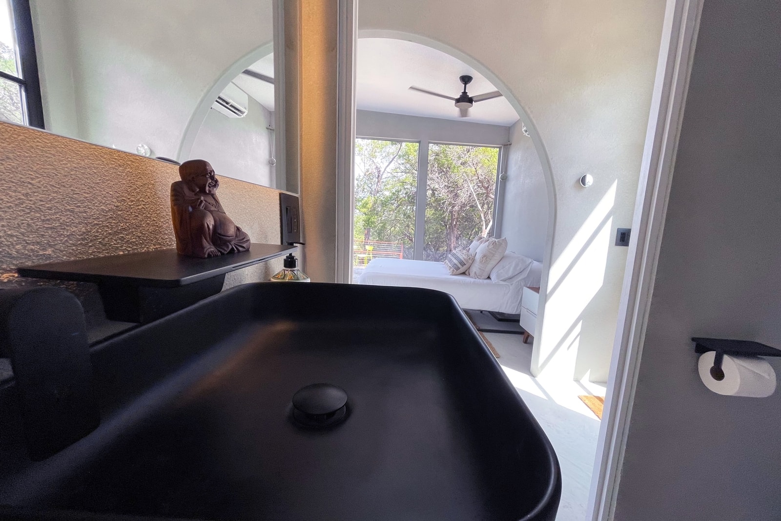 Amazing 280-sq.-ft. Tiny House in Texas
