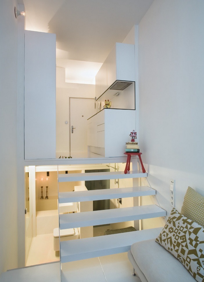 226 Sq. Ft. Minimalist Multi-Level Apartment