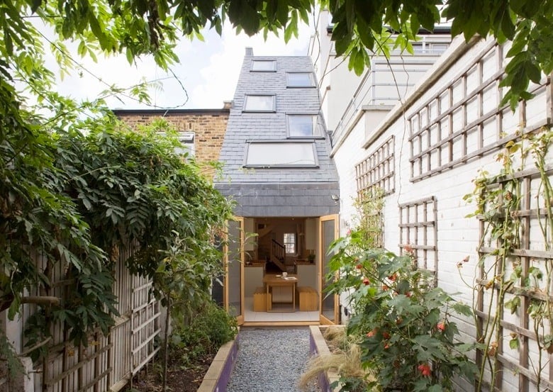 7.5 Ft. Wide Three-Story Terrace House