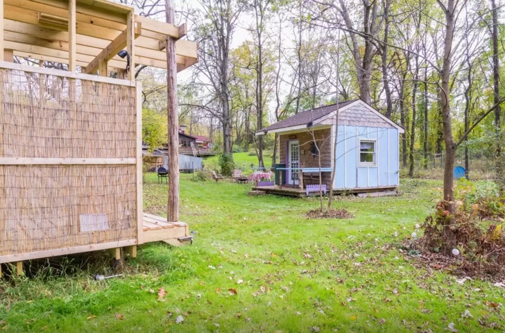 Off Grid Country Micro Cabin Vacation in New York