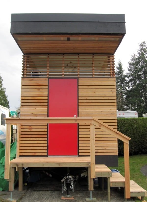 She moved into a modern 186-square-foot tiny house in Vancouver?