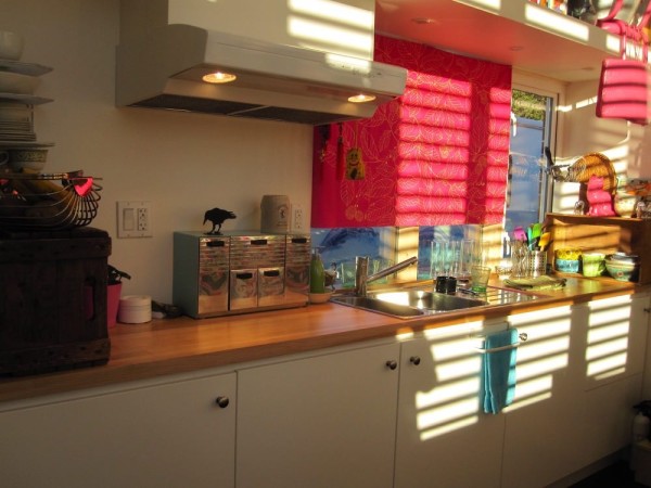She moved into a modern 186-square-foot tiny house in Vancouver?