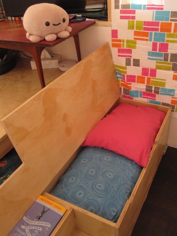 She moved into a modern 186-square-foot tiny house in Vancouver?