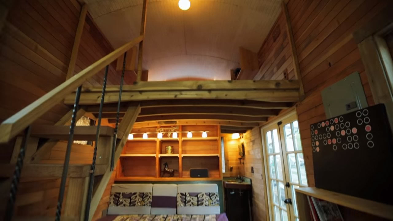 Tiny House Living in Portland with Tiny House Hunting